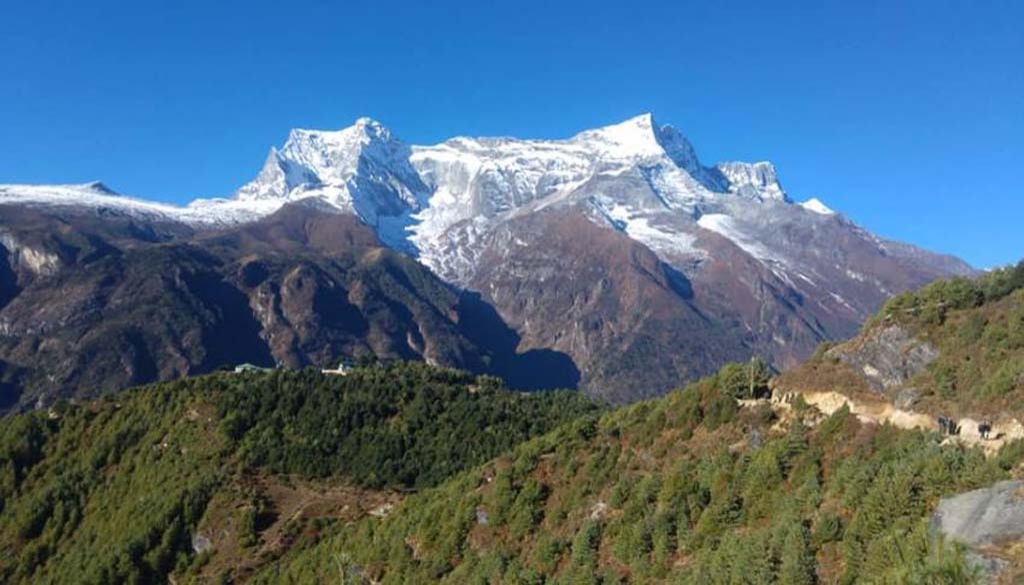 Arun Valley Trek 14 Days Itinerary and Cost