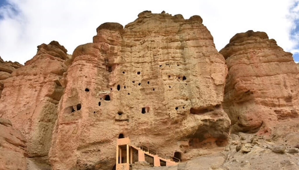 Upper Mustang Jeep Tour 11 Days Itinerary and Cost